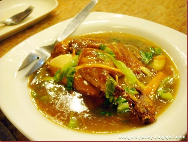 Woman In Digital: Chami & Imperial Chicken at Flavours of China